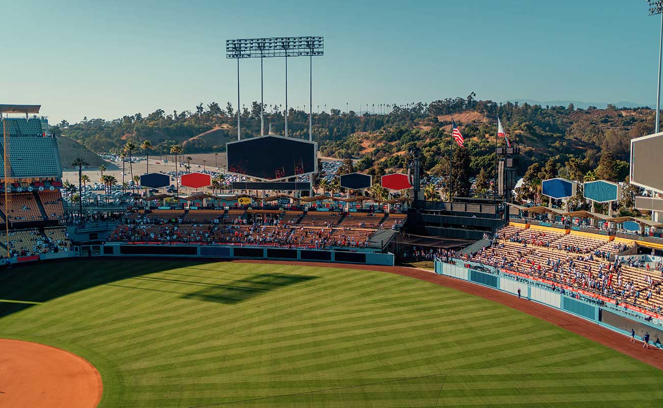 Los Angeles Dodgers vs. Arizona Diamondbacks Tickets at Dodger Stadium ...